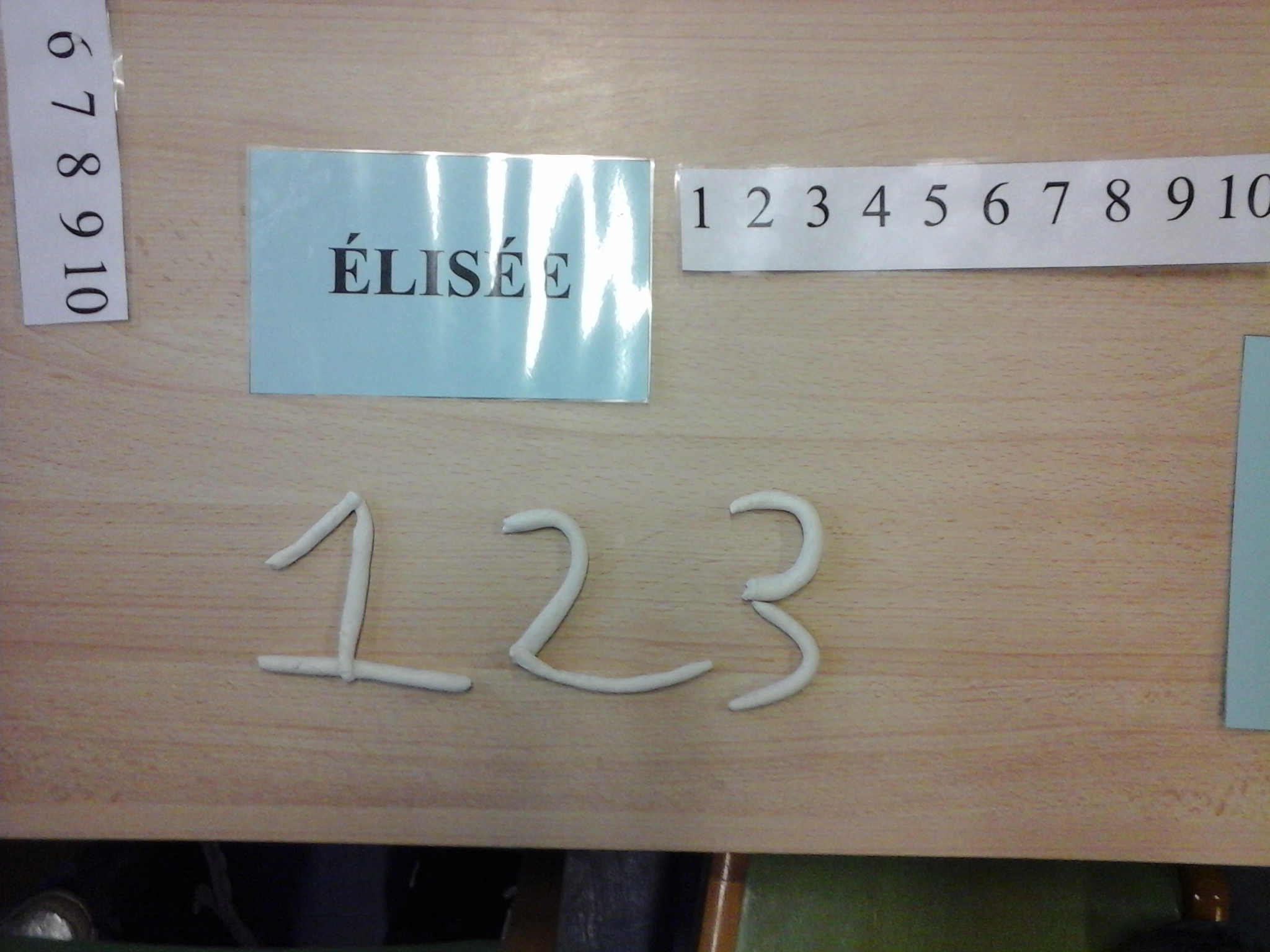 Chiffres de 1 à 10 en pâte à modeler. - La classe de Cyril et Jocelyne